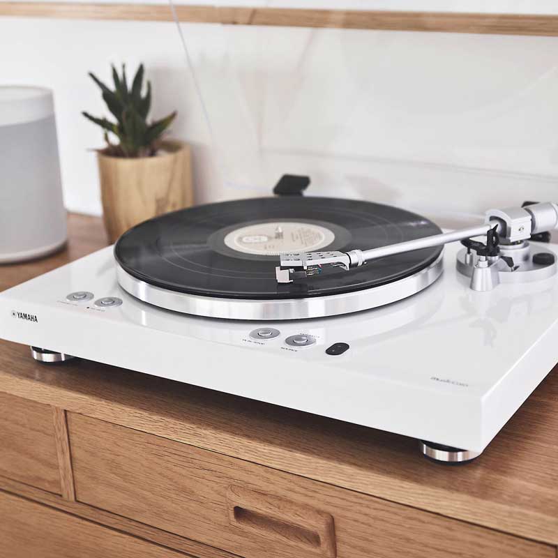 Yamaha MusicCast VINYL 500 Wi-Fi Turntable